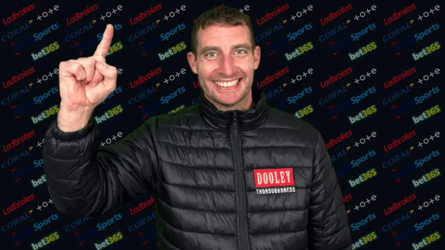 David Dooley Receives "Top Football Punter" Award At UK Soccer Awards ...